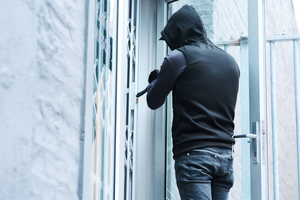 Breaking and Entering vs. Burglary | CT Burglary Bondsman